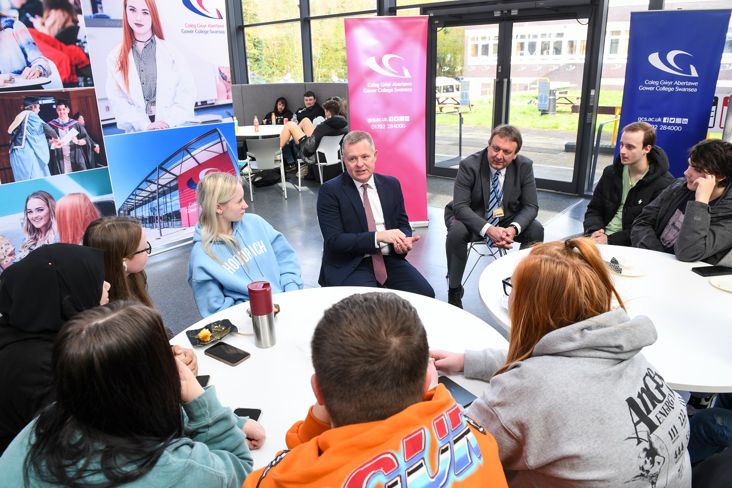 Minister talks to College students following EMA announcement | Gower ...