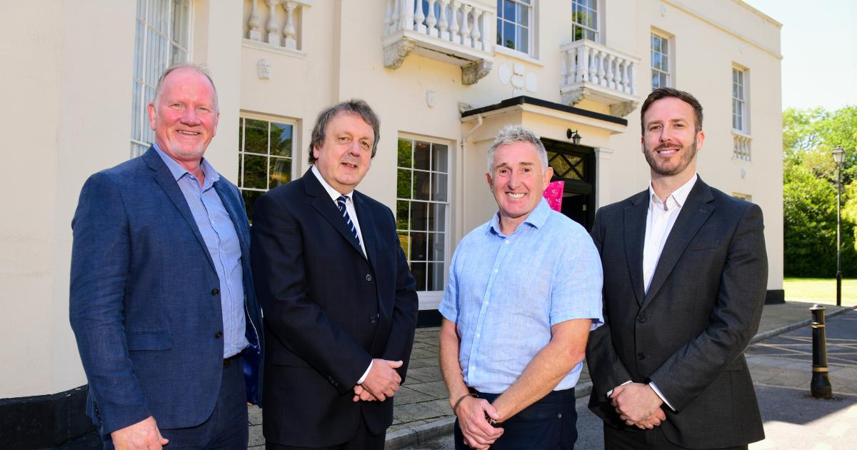 Rugby legend Jonathan Davies OBE delivers management masterclass at ...
