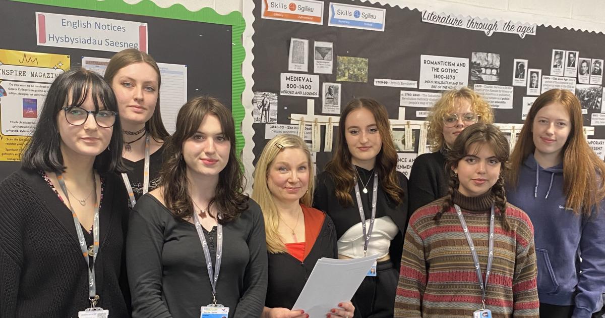 English students enjoy special poetry reading | GCS